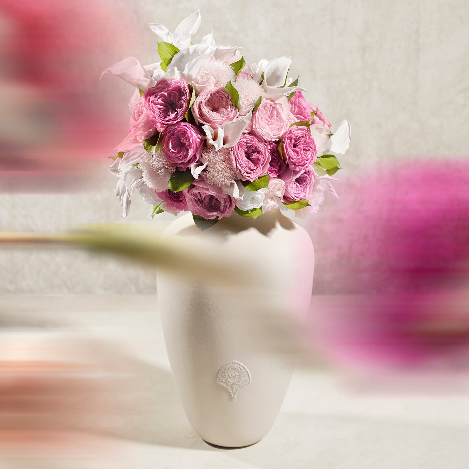 Luxury Roses, Customized Gifts & Flower Arrangements - Venus et Fleur